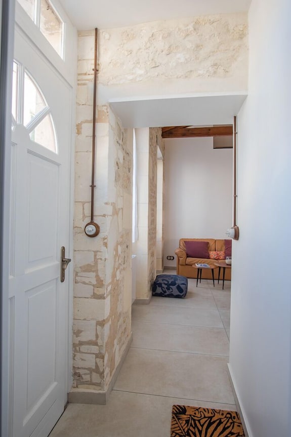 Small Renovated House With Terrace In The Heart Of St Pierre D'oléron - Saint-Pierre-d'Oléron