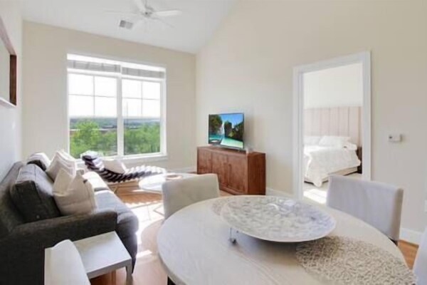 The Loft | Relax | Cozy | Old Town | 2 Bedrooms - Alexandria, VA