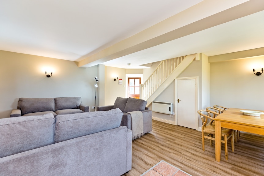 Edale Cottage With Shared Swimming Pool - Derbyshire