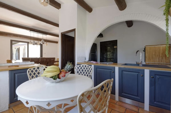 Seaside Villa In Carry-le-rouet With Swimming Pool - Sausset-les-Pins