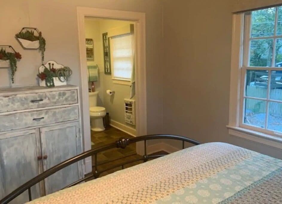 Cozy Apartment Located In Downtown Laurel - Laurel, MS