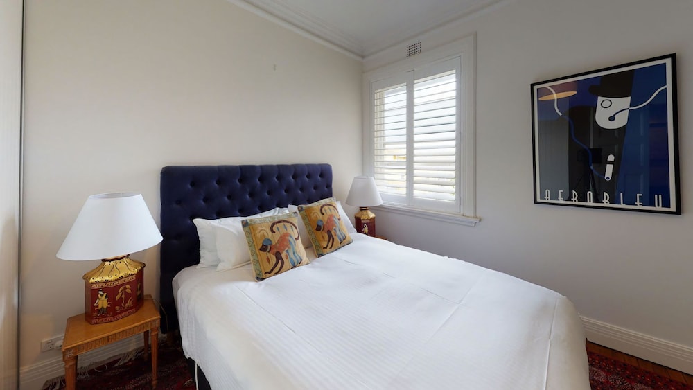 Elegant Art Deco Edgecliff I90 - North Sydney