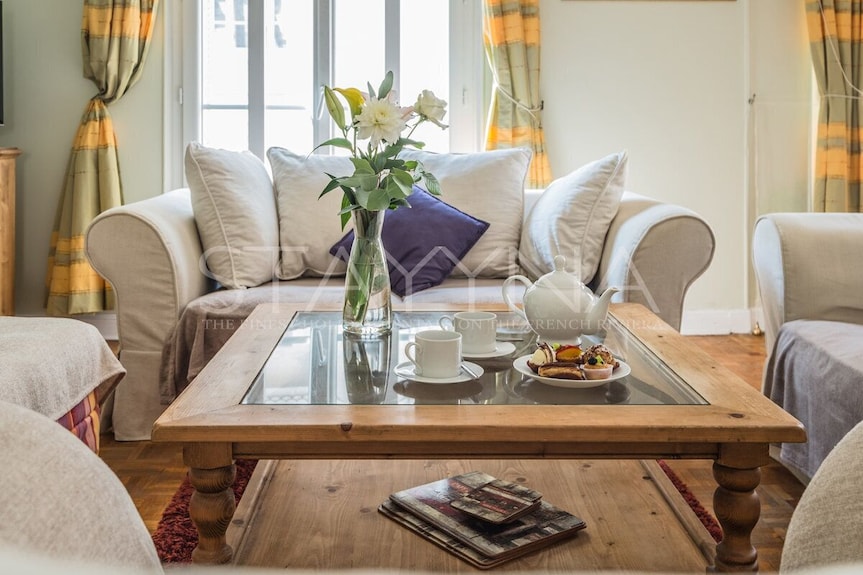 Belle Epoque 2 Bedroom Apartment - Beaulieu-sur-Mer