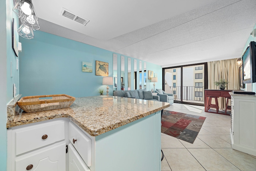 Beautiful Beach Front Condo | Beachball Properties - Alabama