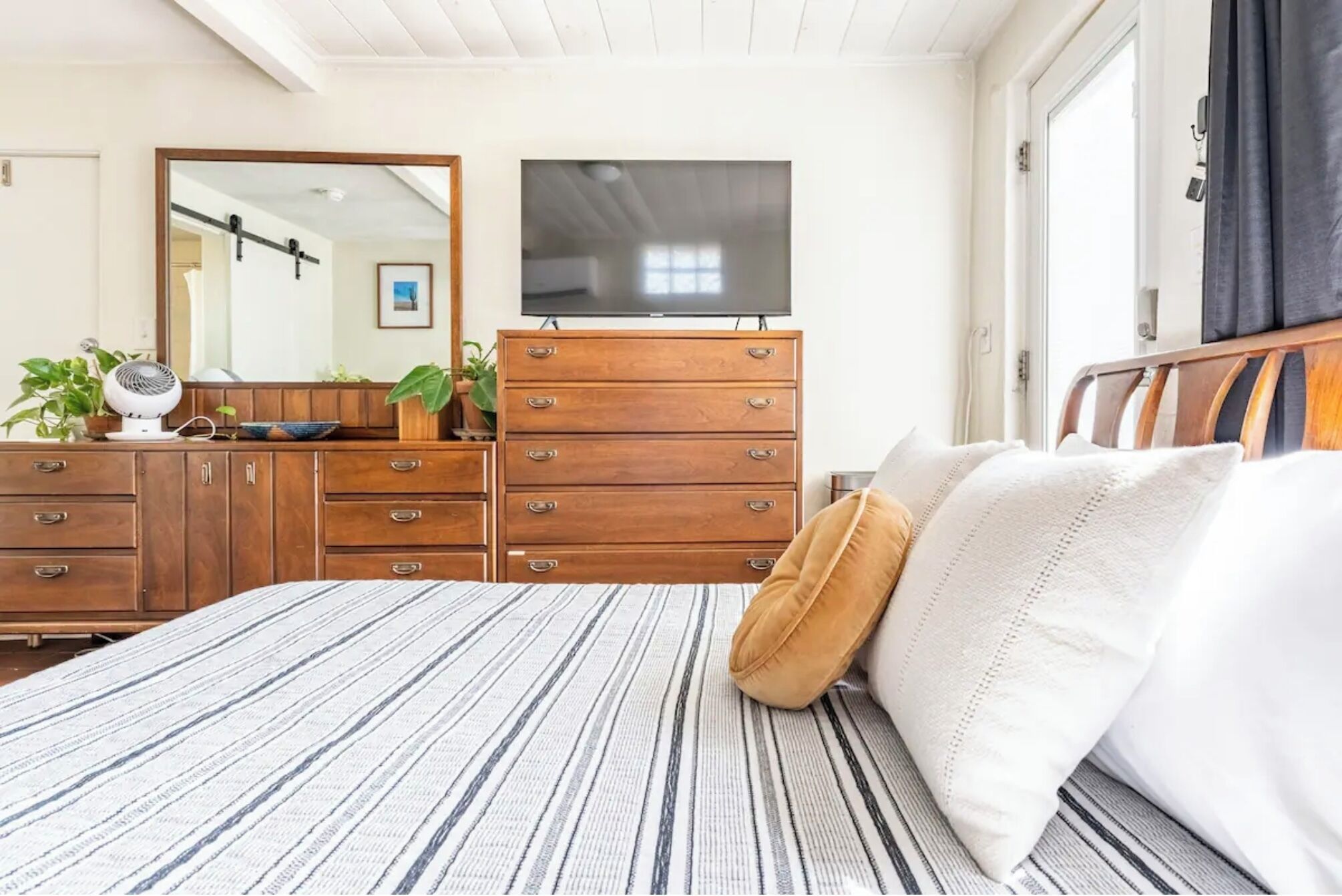 Spanish Bungalow Casita With Tucson Charm - Tucson, AZ