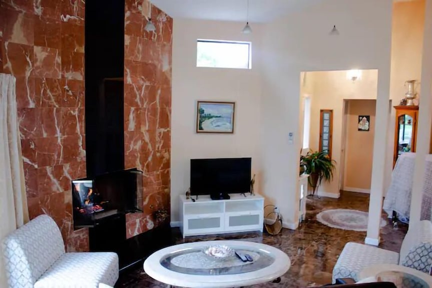 Large Luxury Studio With View In Of Golf Course - Santa Monica, CA