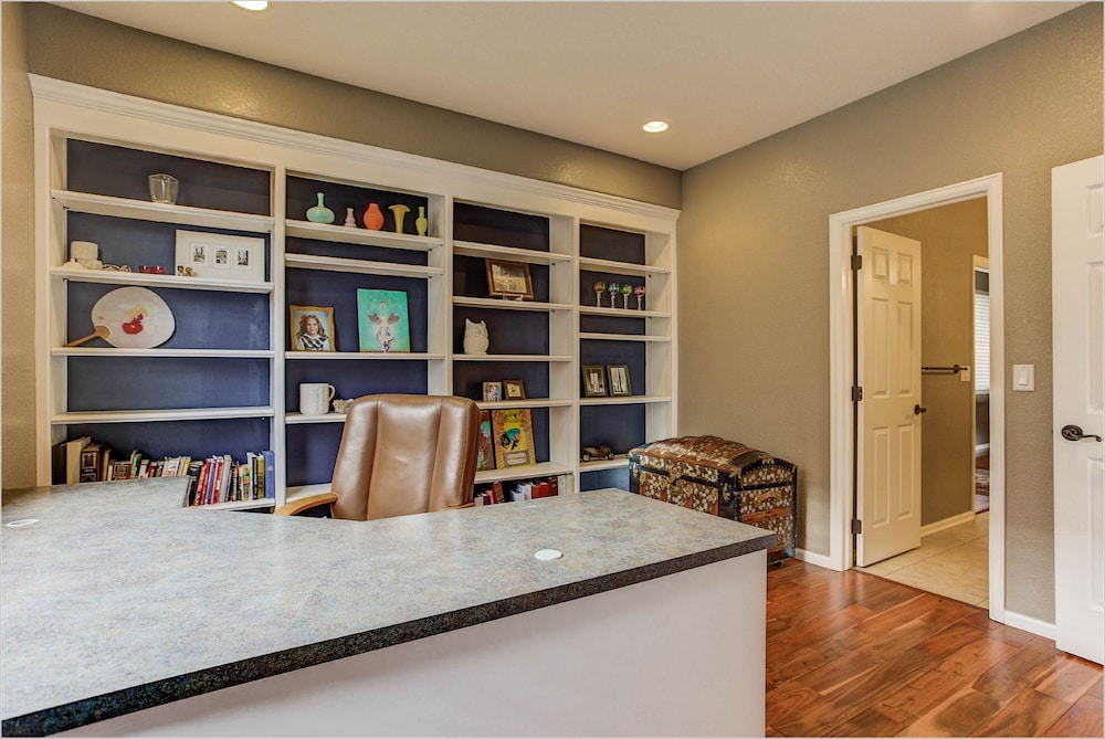 Colorado Greenbelt Vacation Home - Longmont, CO