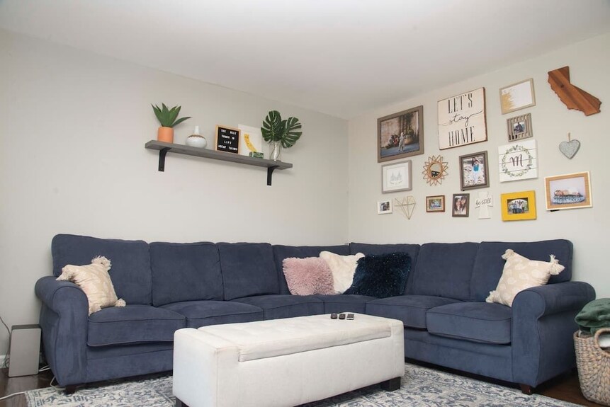 San Diego Mid Century Modern Home - Spring Valley, CA