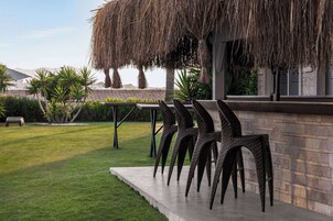 Bar junto à piscina