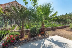 Apartamento (Apartments Jerko - Bungalow - APT D) | Jardim