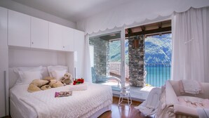 3 quartos, ferro/tábua de engomar, roupa de cama fornecida 
