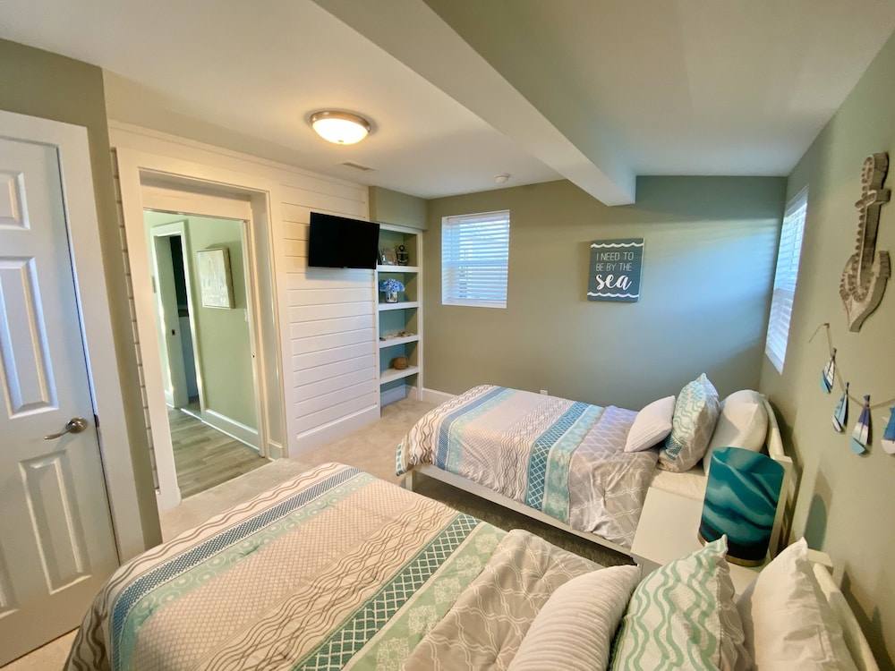 Location, Location, Location! - Beach Chic Condo - Brigantine, NJ