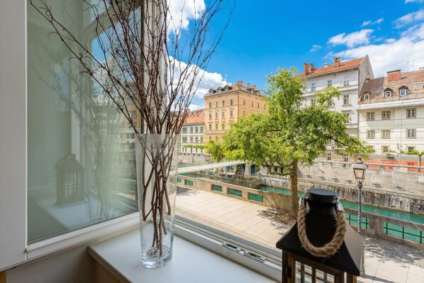 Apartamento superluxo, vários quartos (Tromostovje II In Heart Of Ljubljana) | Parte interna