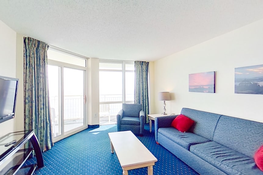 15th Floor Oceanfront Condo W/ Free Wifi, Central Ac, Shared Hot Tub, Balcony - Caroline du Sud