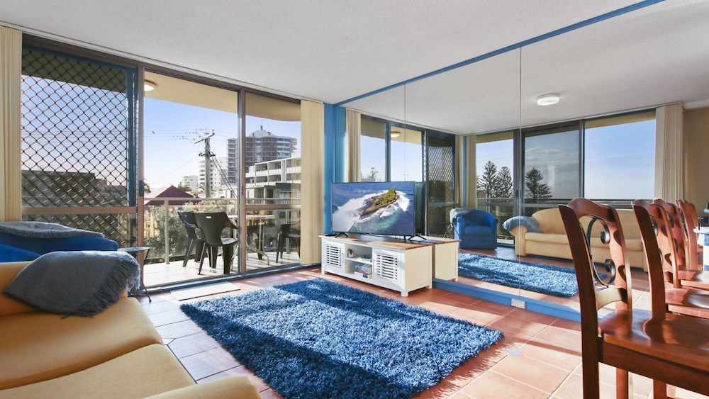 Blue Horizon 5/7 Latona Ave, Bulcock Beach - Caloundra