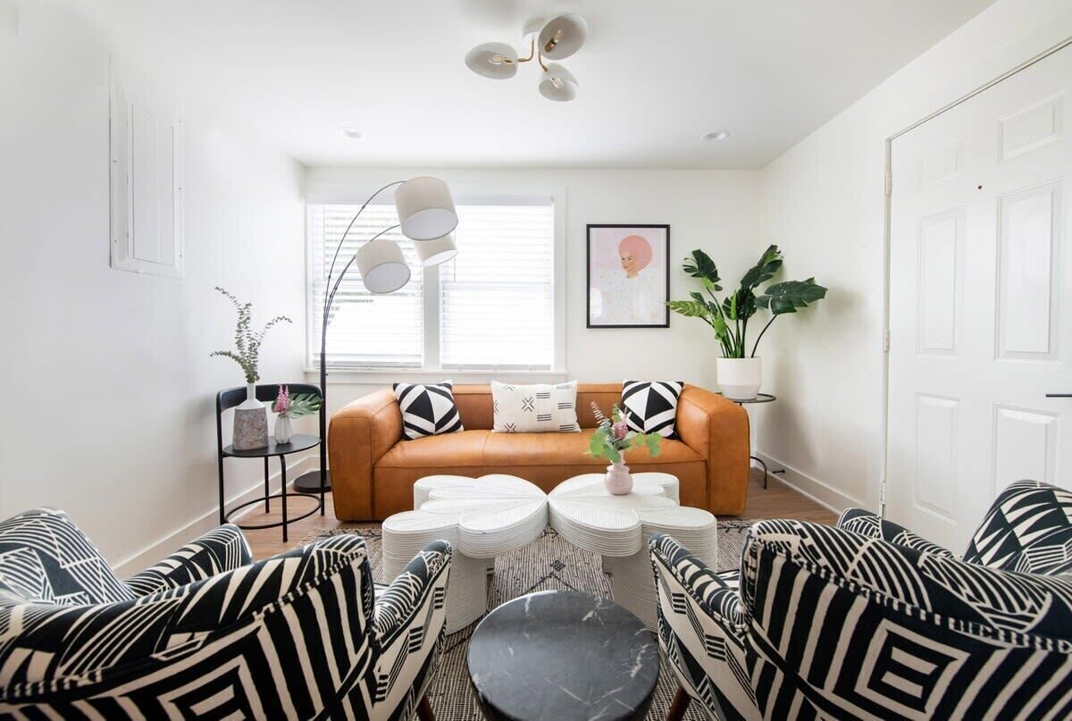 Zuma Suite | Walk To King Street Shops! - James Island, SC