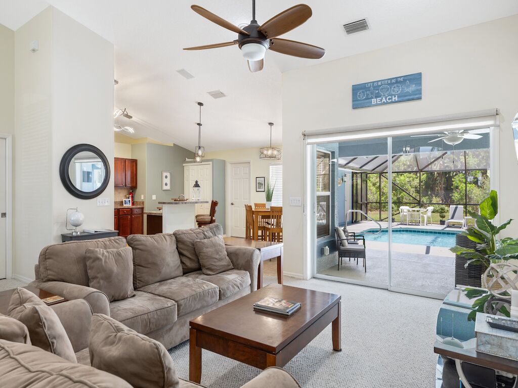 ︎ Pool House Paradise! Heated Pool, Poolside Tv, Pool Table, Near Beaches! - Sebastian, FL