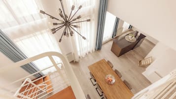 Penthouse Nobre | Sala de estar | Smart TV de 120 de cm com canais por cabo, televisor, Netflix