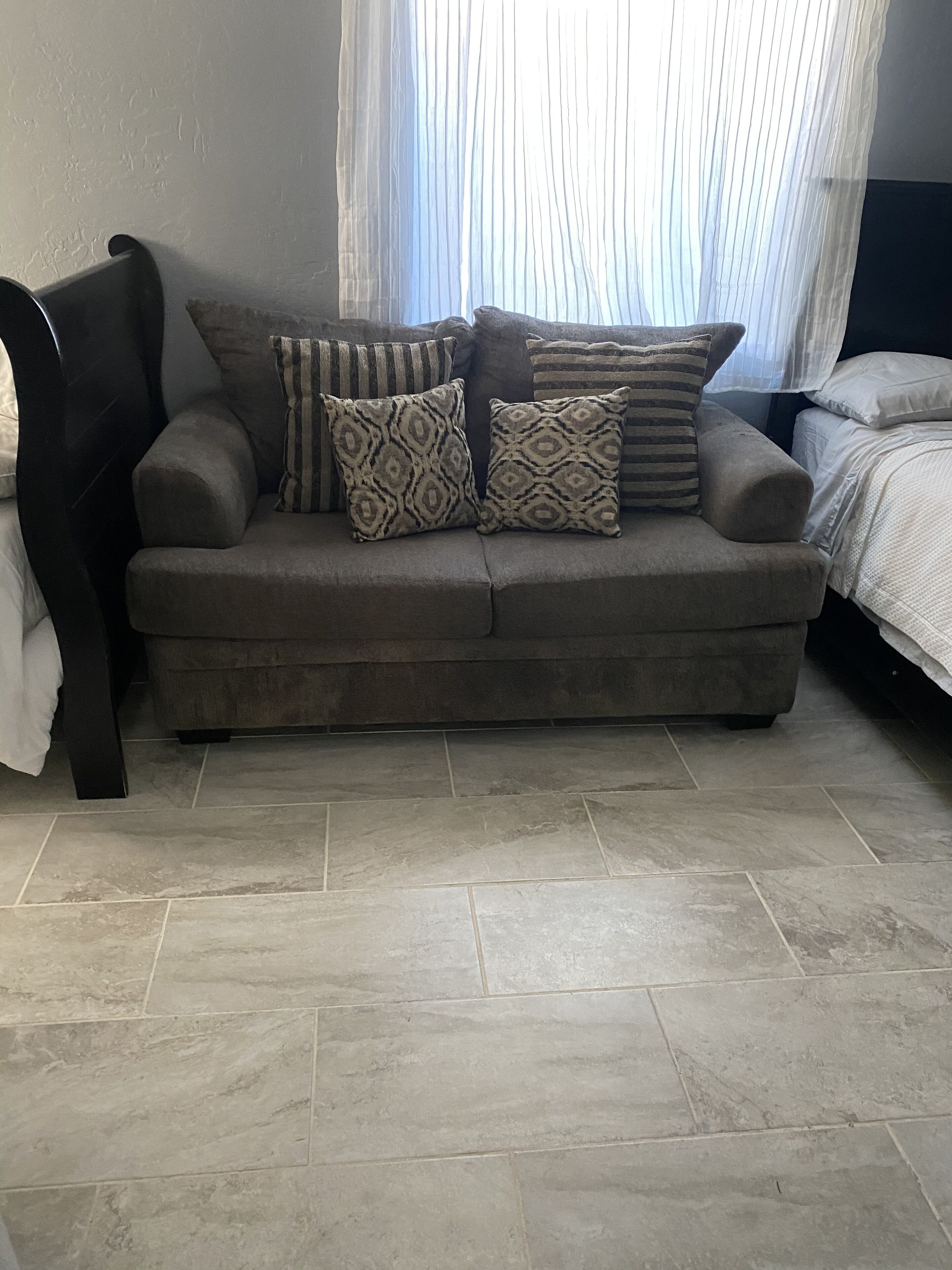 5bedrooms-pool-3bath-85023 - Arizona