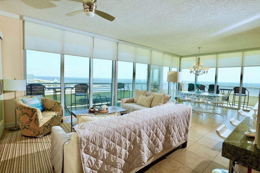 Ocean Front, Amazing Balcony With Floor To Ceiling Windows. Sunsets & Sunrise. - Biloxi, MS
