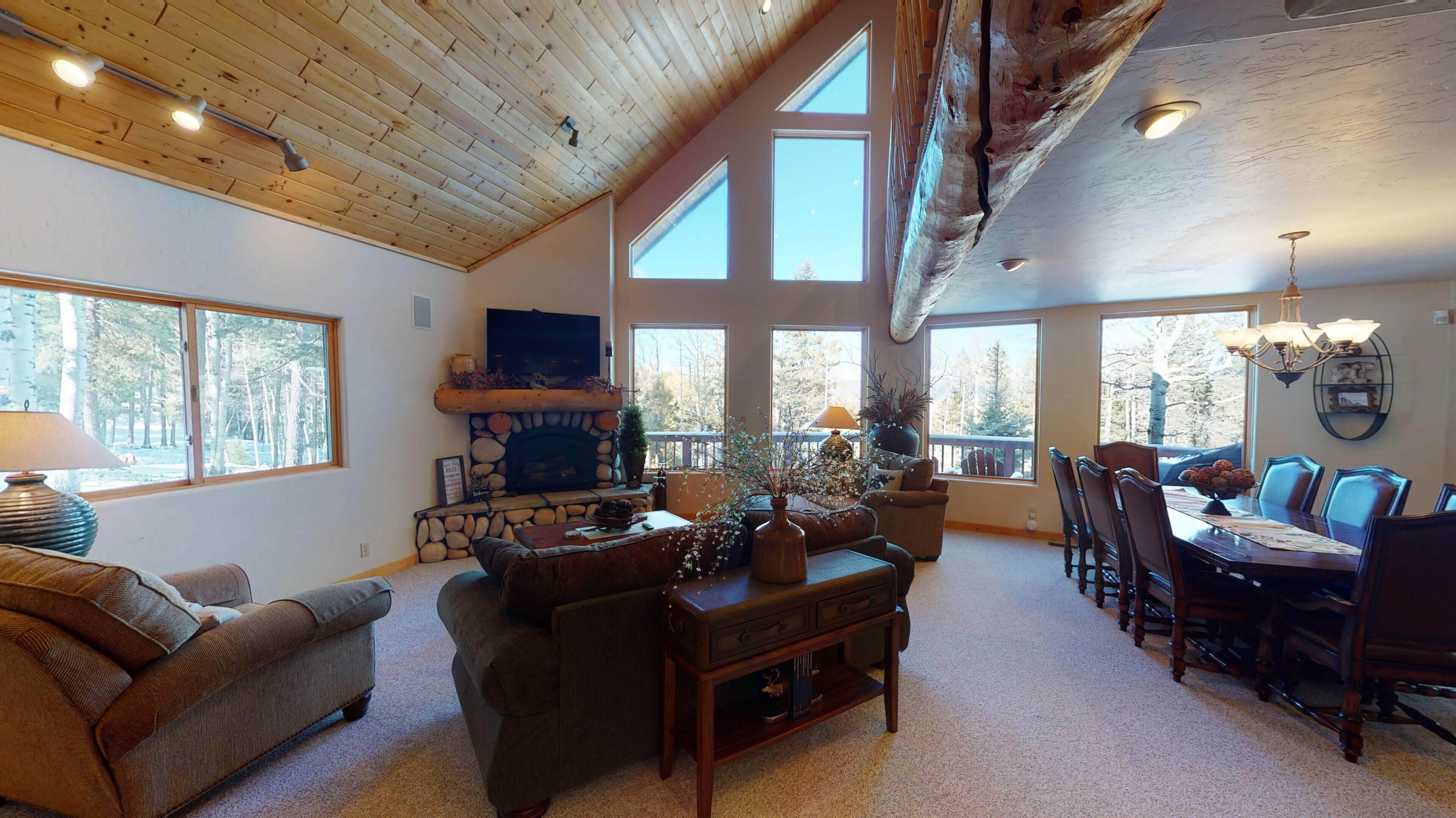 Views | Hot Tub | Pool Table | Peralta Pines Cabin - Angel Fire, NM