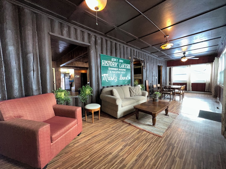 Amazing, Sleeps 26, Covered Lakeside, Bar, Beach, Big St Germain Lake - Wisconsin