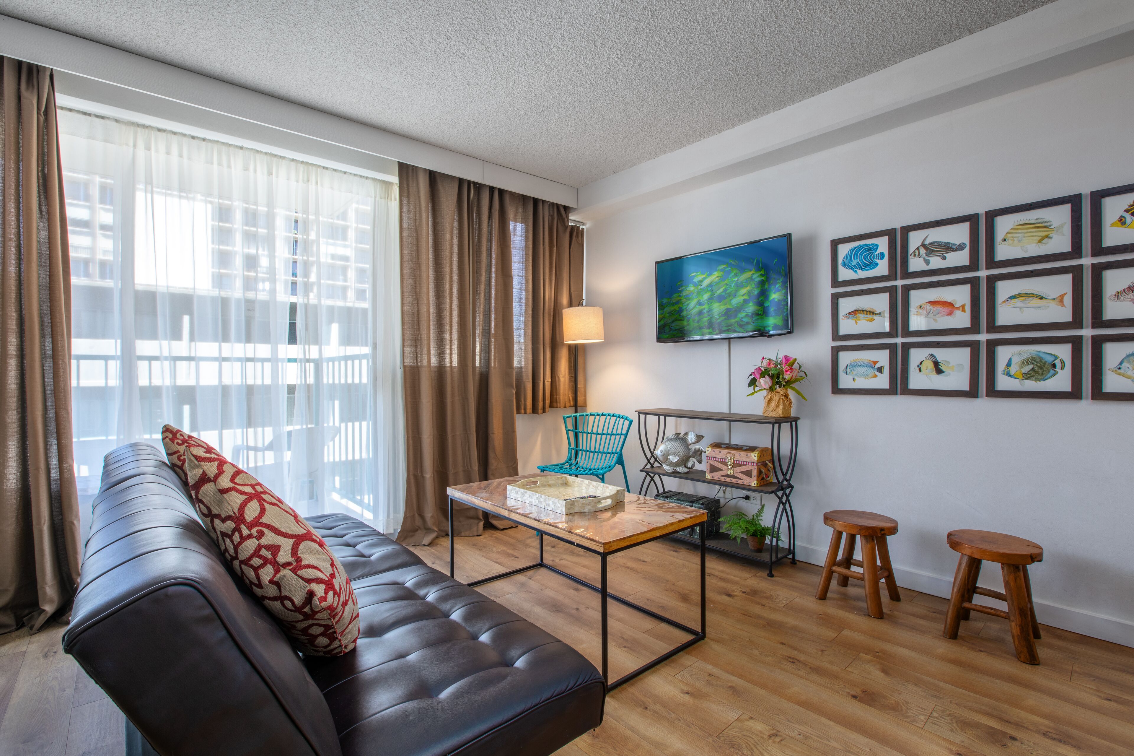 Aqua Aloha Surf Waikiki 906 | Sparkling City Views  Pool & Bbq - Kāhala Beach, HI