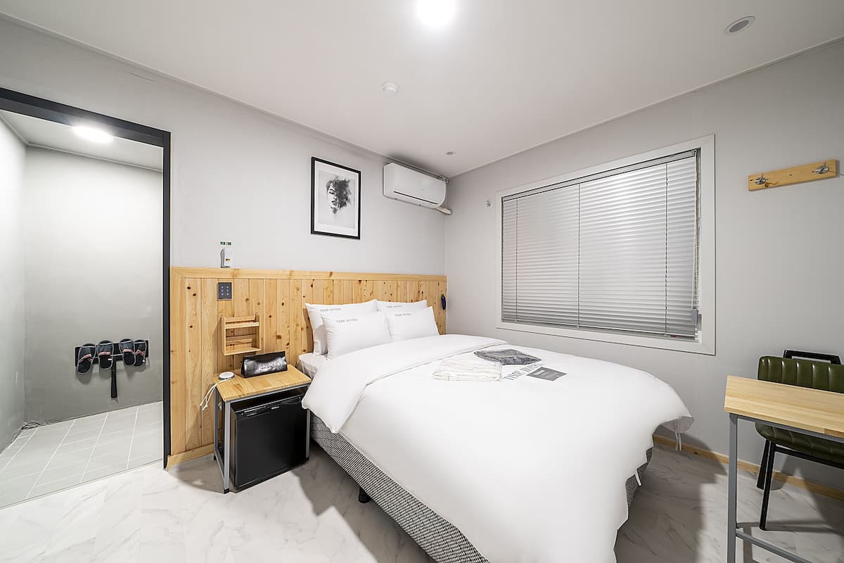 Quarto casal premium | Individualmente decorados, individualmente mobiliados