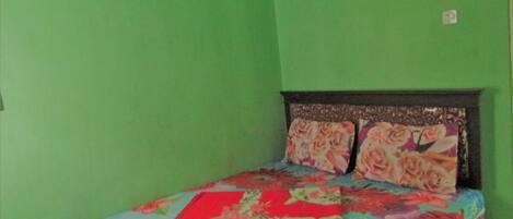 Quarto Standard | Secretária