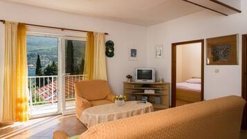 Apartamento (One Bedroom Apartment with Balcony an) | Sala