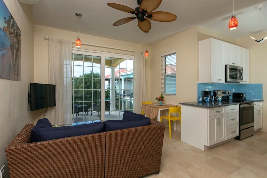 Allamanda 1 - 1 Bedroom Suite At Seagrape Vista - São Tomás