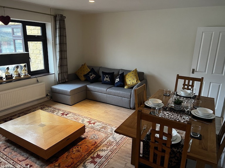 Country House - Banbury