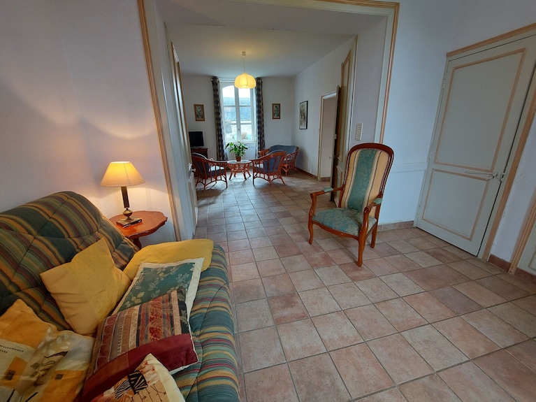 Charming Xix Century Home With Garden, Near River, Hiking Trails, And Historic Sites - Mayenne