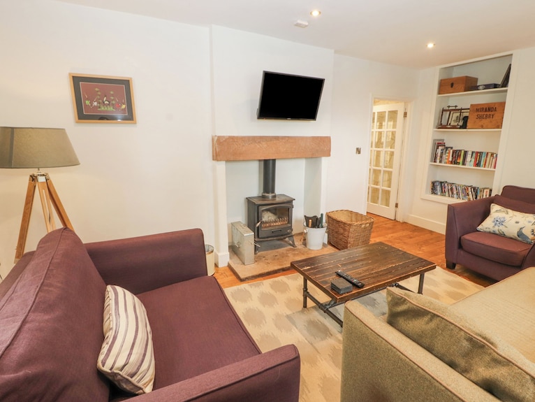 Home Farm House, Pet Friendly, With Hot Tub In Penrith - Glenridding