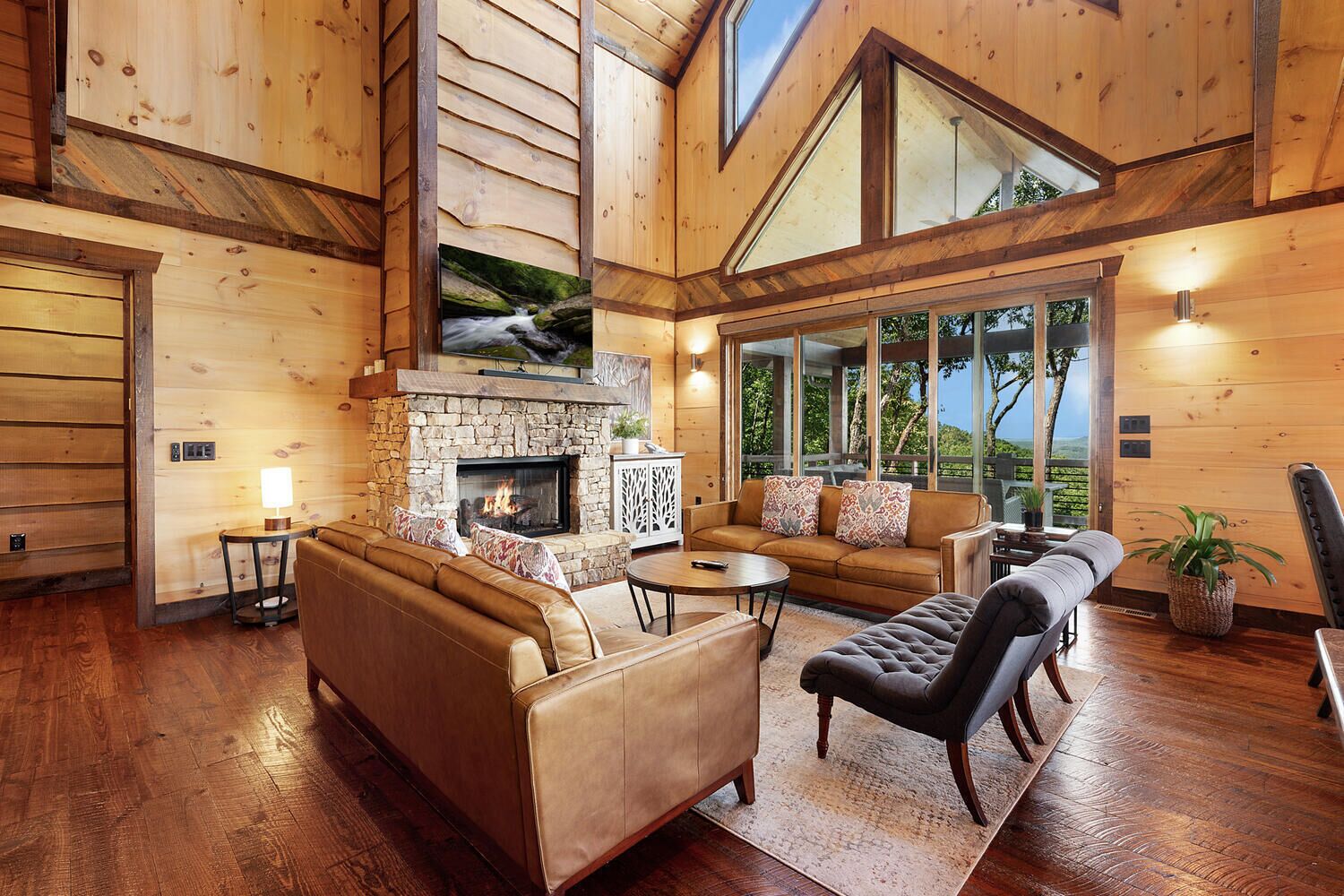 All Decked Out - Blue Ridge - Blue Ridge, GA