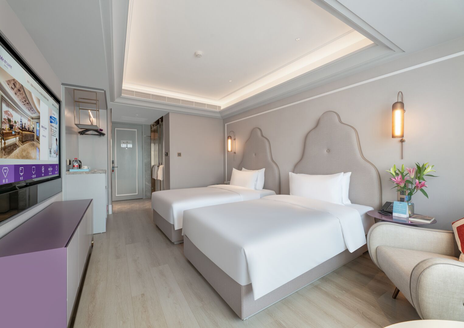 Quarto Superior, 2 camas individuais | Roupa hipoalergénica, edredões de penas, minibar grátis, secretária 