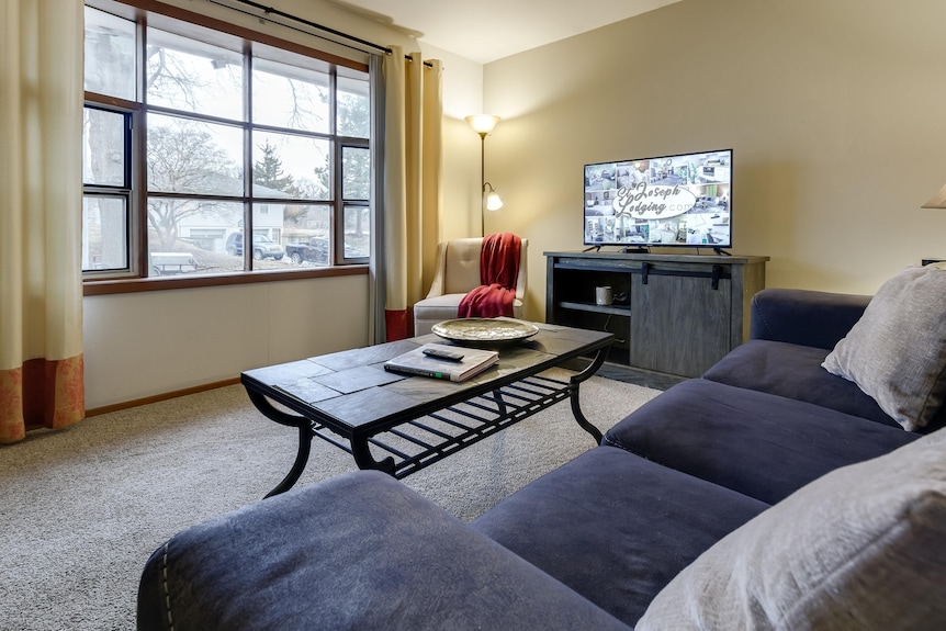 Lots Of Amenities & Very Clean 2-bedroom Home! - Missouri