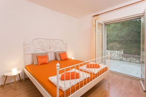 Apartamento (Two Bedroom Apartment with Terrace an) | Vista do quarto