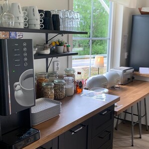 Pequeno-almoço continental diário incluído