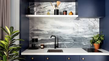 Estúdio (Locke) | Cozinha privada | Geladeira, micro-ondas, cooktop, lava-louças