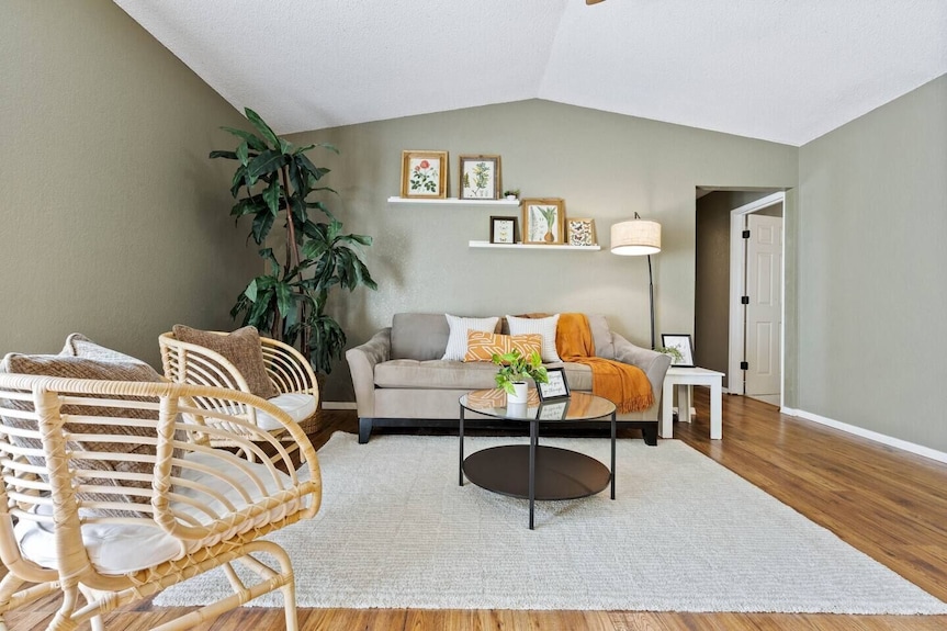 Gameroom!air Hockeyarcadenflxwifiboardgames - Fossil Creek Boulevard – Fort Worth