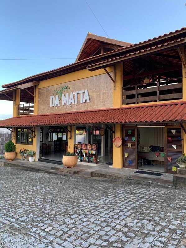Fachada da propriedade