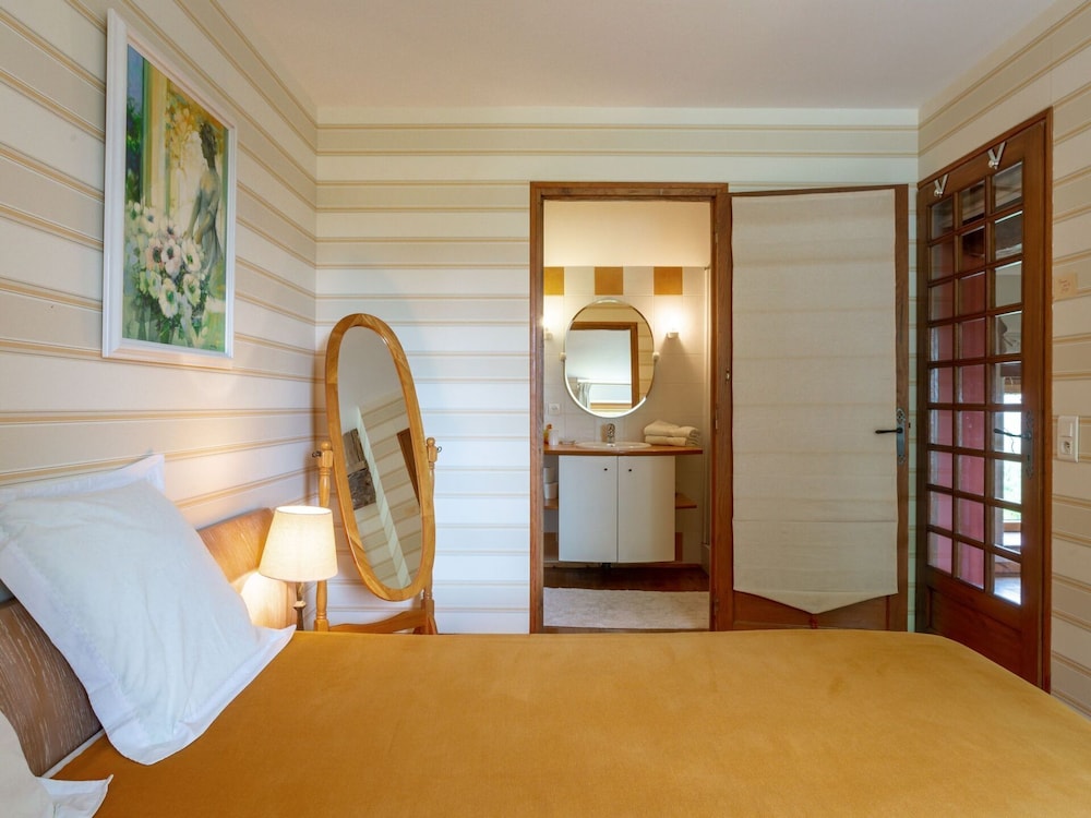 Joli Appartement Dans Une Maison De Vacances Pour 3 Personnes Avec Wifi, Tv, Terrasse Et Parking - Le Mont-Saint-Michel