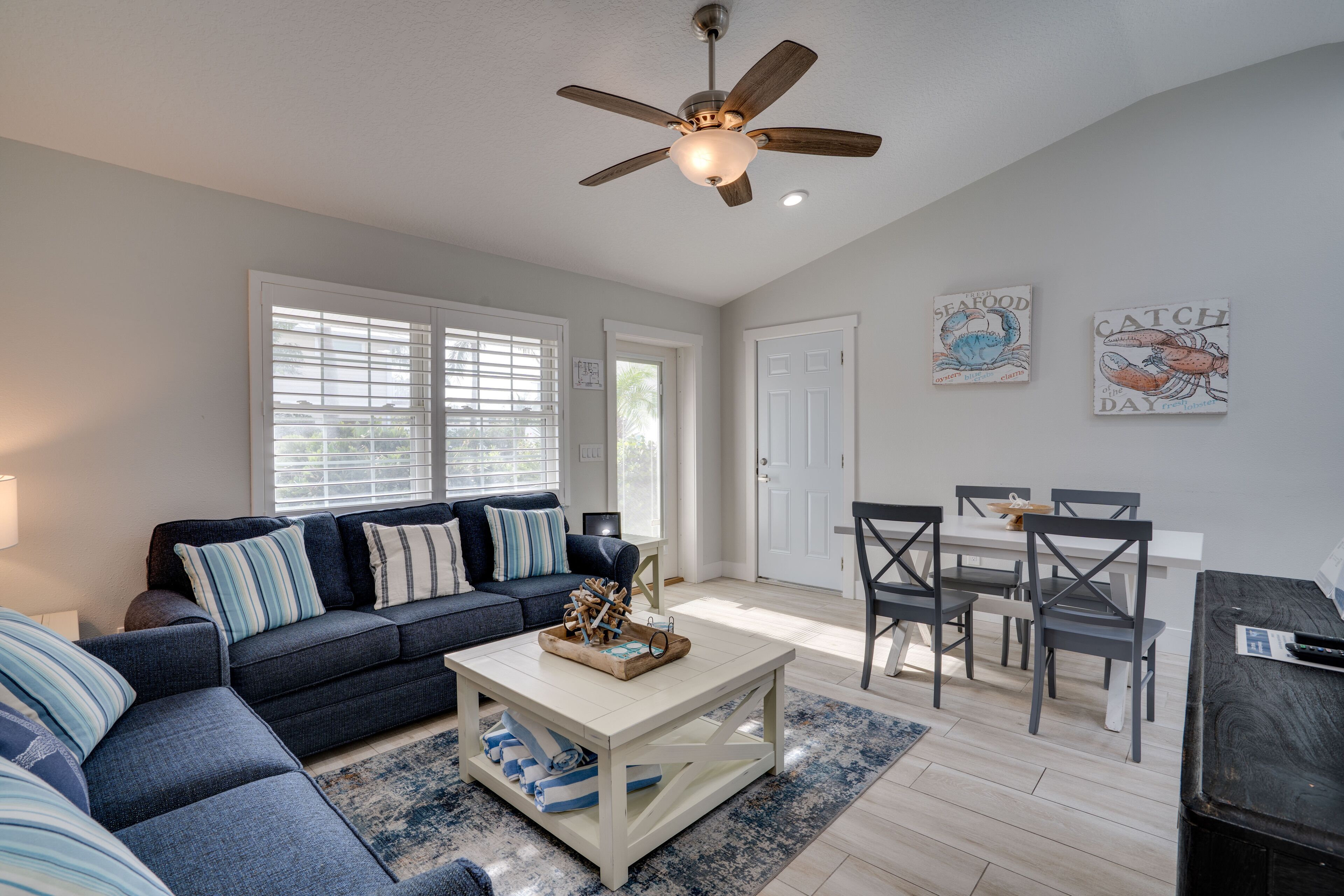 Blue Lagoon North By Seabreeze Vacation - Holmes Beach, FL