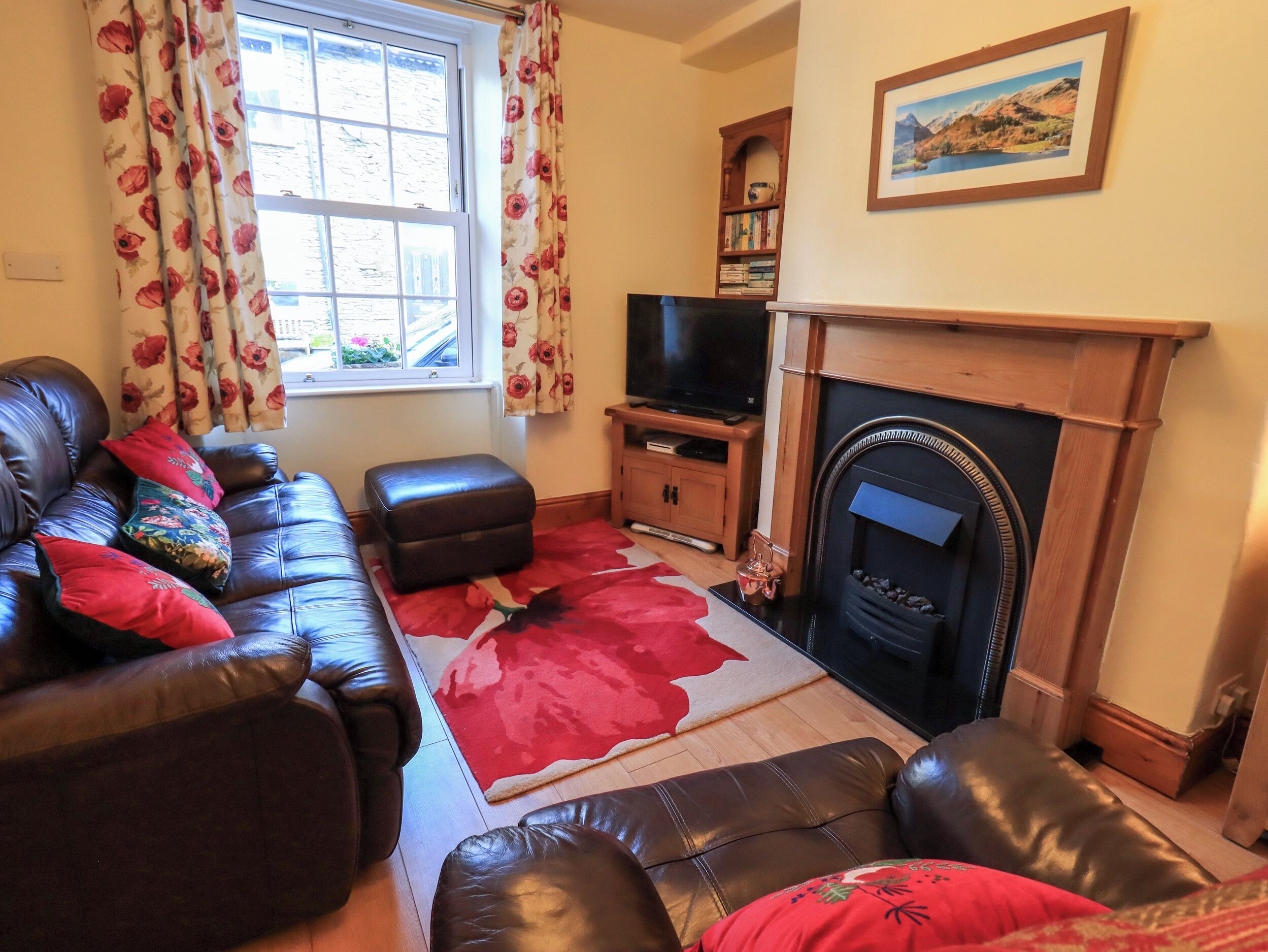 Tizzie Whizie Cottage, Pet Friendly, With A Garden In Windermere - Windermere