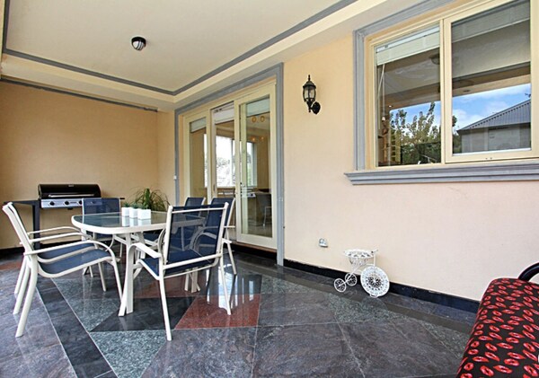 Rosebud 11 - Dromana