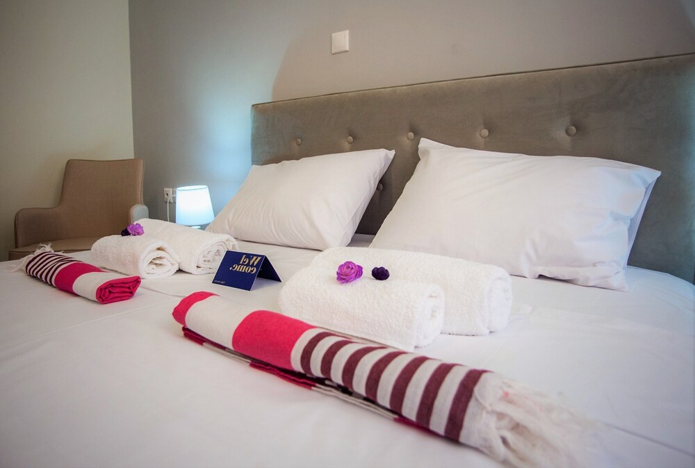 Lithostroto Suites.....2 Bedroom Apartment In The Heart Of Argostoli Town - Cephalonia