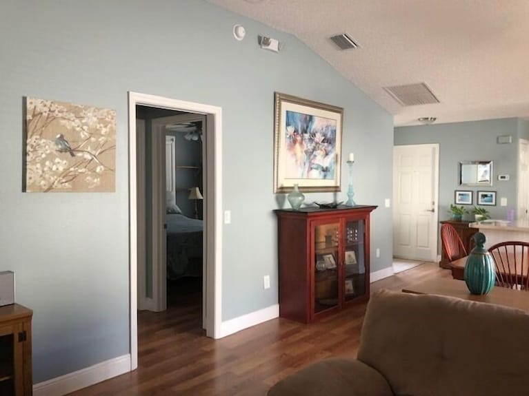 2/2 Courtyard Close To Lake Sumter Landing - The Villages, FL