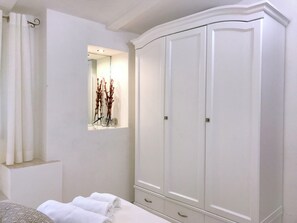Apartamento, 4 quartos | 4 quartos, ferro/tábua de engomar, berços/camas para crianças 