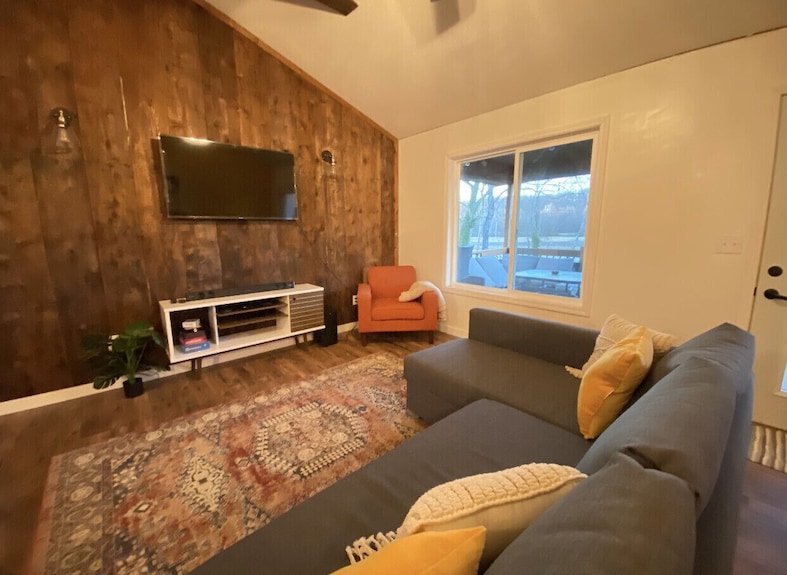 Current River Cottage - Missouri